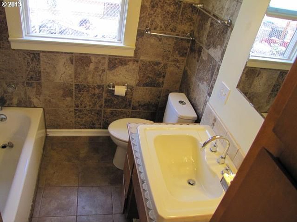 One Room Challenge Week 2: Bathroom Demolition! - DIY in PDX